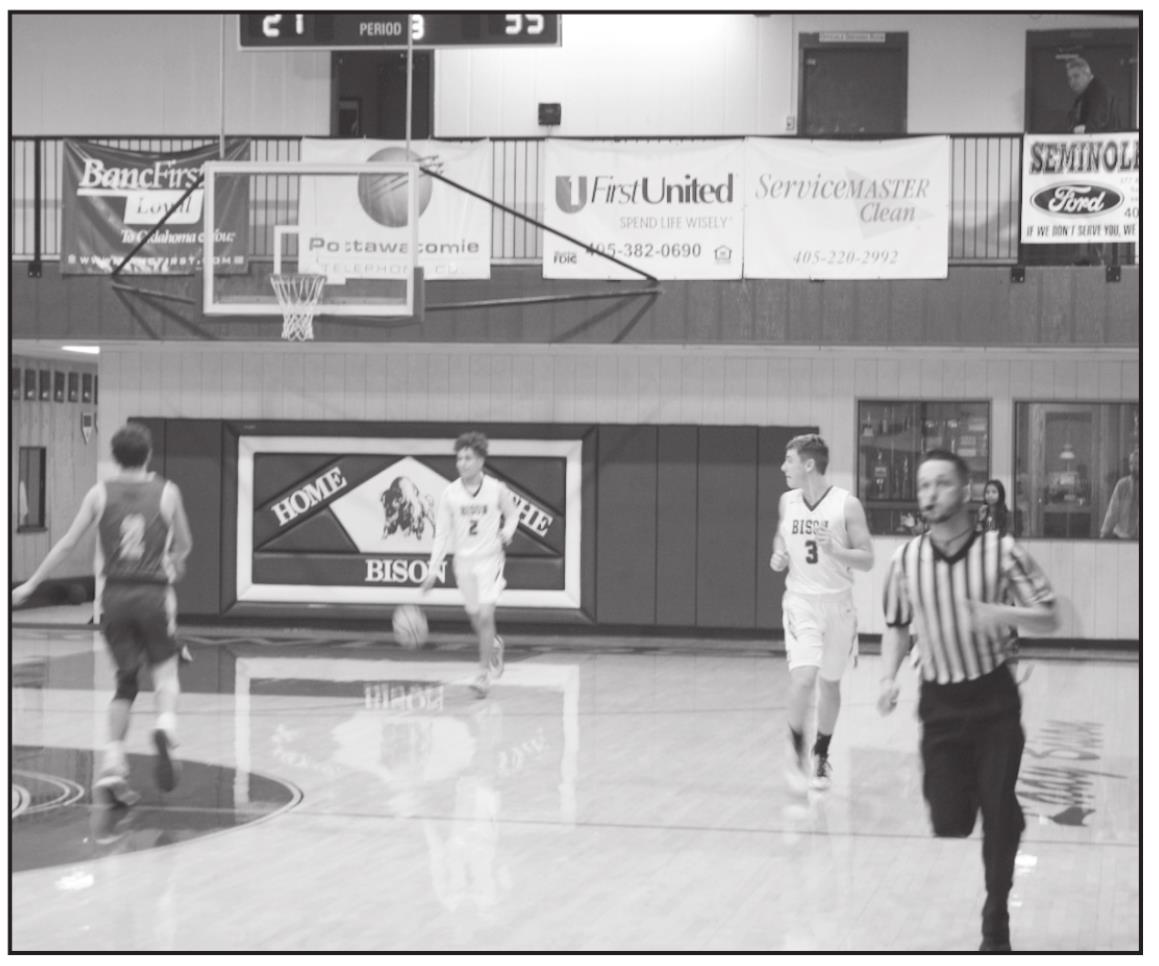 Bison Host Moss Pirates | Seminole Producer