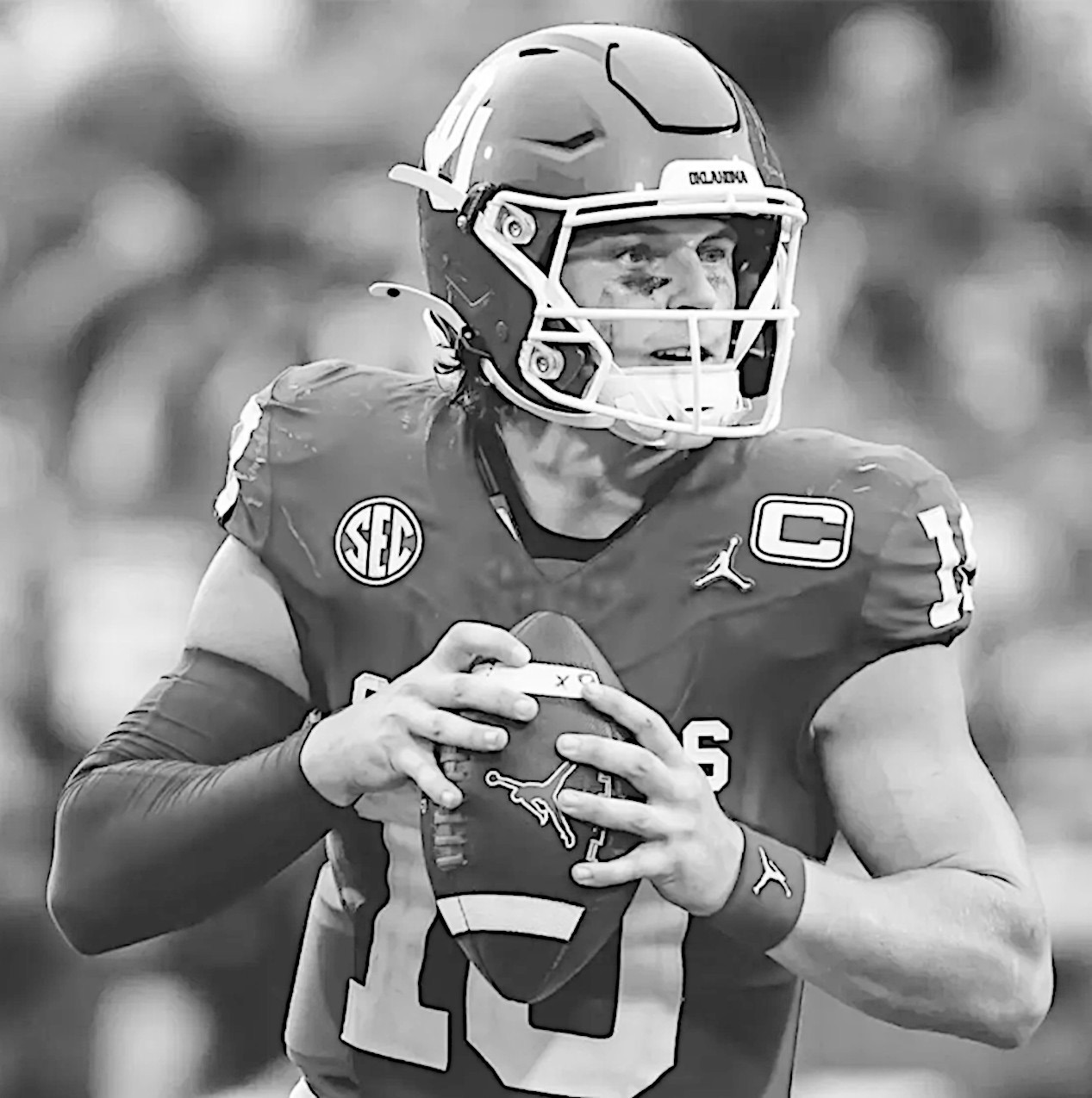 OU’s Quarterback John Mateer Announces That His Hand Surgery was a ...