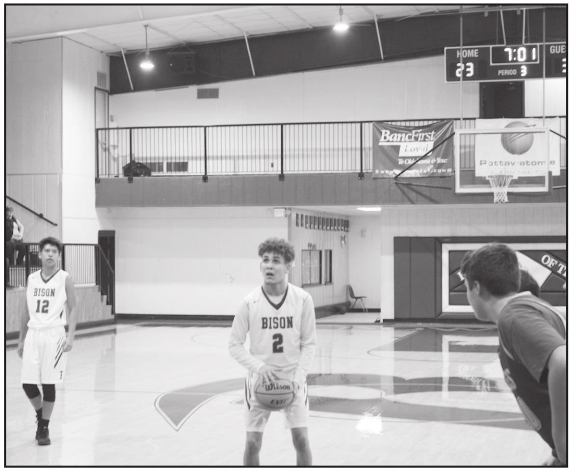 Bison Host Moss Pirates | Seminole Producer